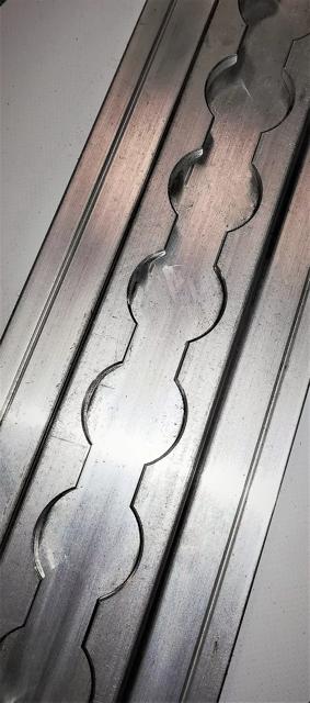 Thin seat track - GPI International